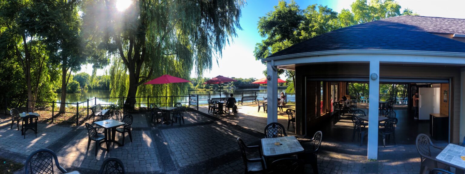 Silver Bean Cafe – Your waterfront cottage in the city